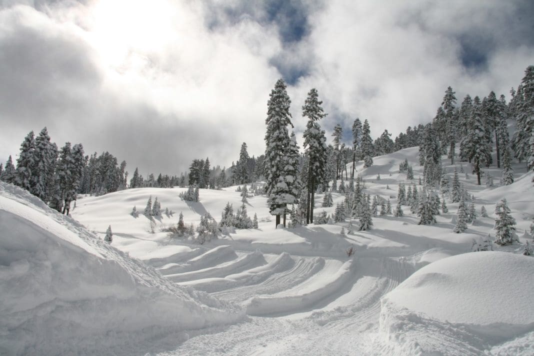 Our Fave Spots For Snow Tubing In Tahoe | Epic Lake Tahoe